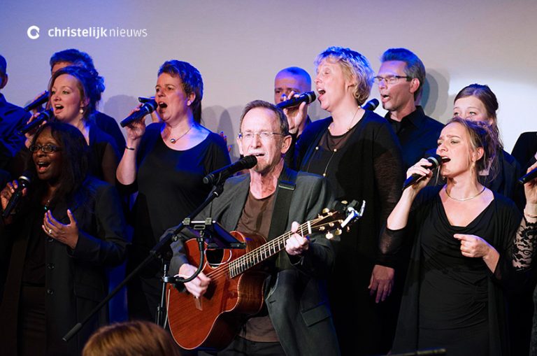 Graham Kendrick: Ik zing met Kerst graag een lied over Pasen ...